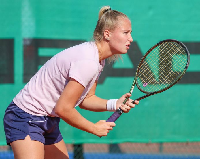 Eindronde Belgian Circuit: Axana Mareen en Emily Casteleyn op de ...