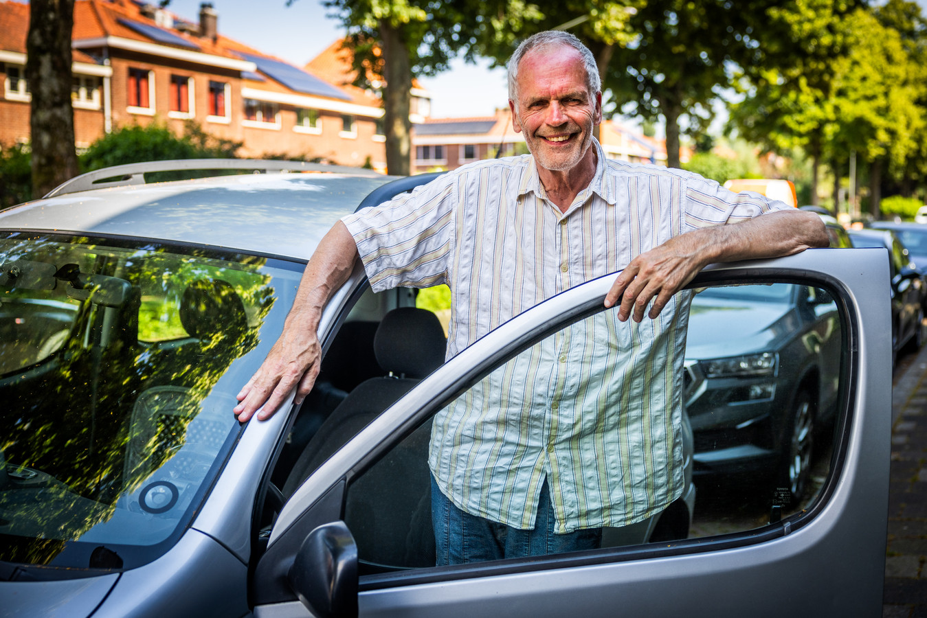 Simon (71) haalt rijbewijs na halve eeuw onderbreking: ‘Mijn ...