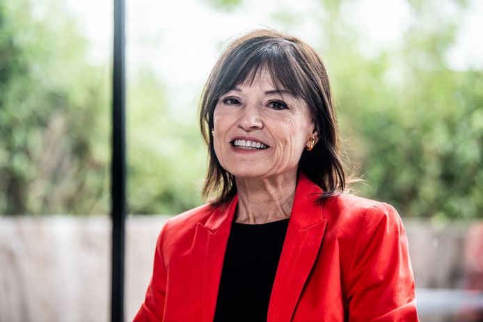 Goedele Devroy ruilt keien van Wetstraat voor pluche van parlement ...