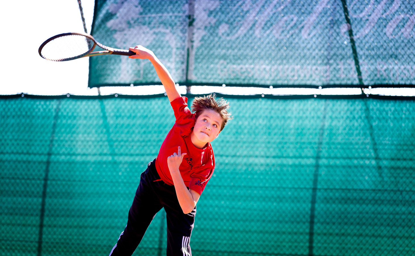 Van senior tot jeugdlid, en van beginner tot ervaren tennisser ...