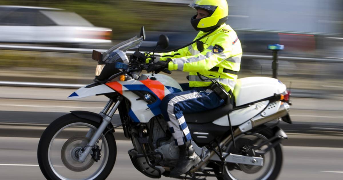 Vrijspraak van inrijden op motoragent | Binnenland | AD.nl