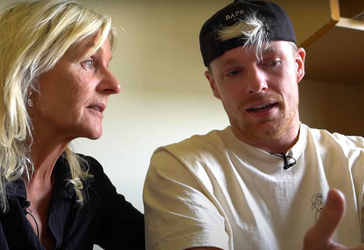 Enzo Knol en moeder in tranen bij bezoek aan gesloten instelling waar ...