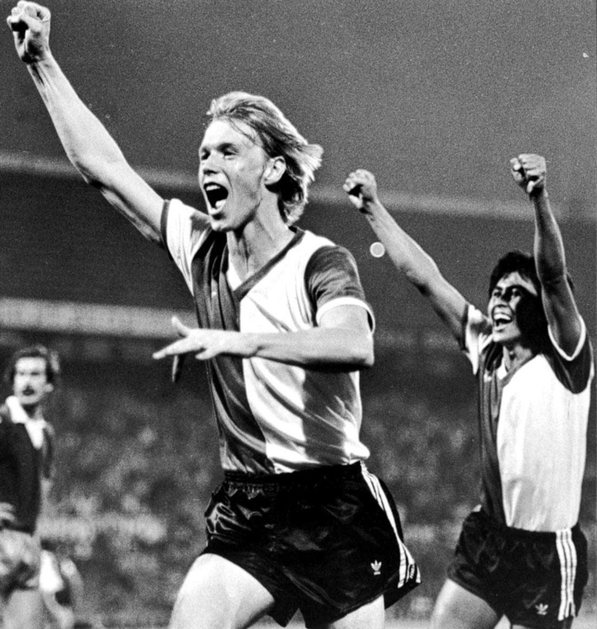 Wat heeft het AD toch met Feyenoord? En ben je dan nog wel objectief ...