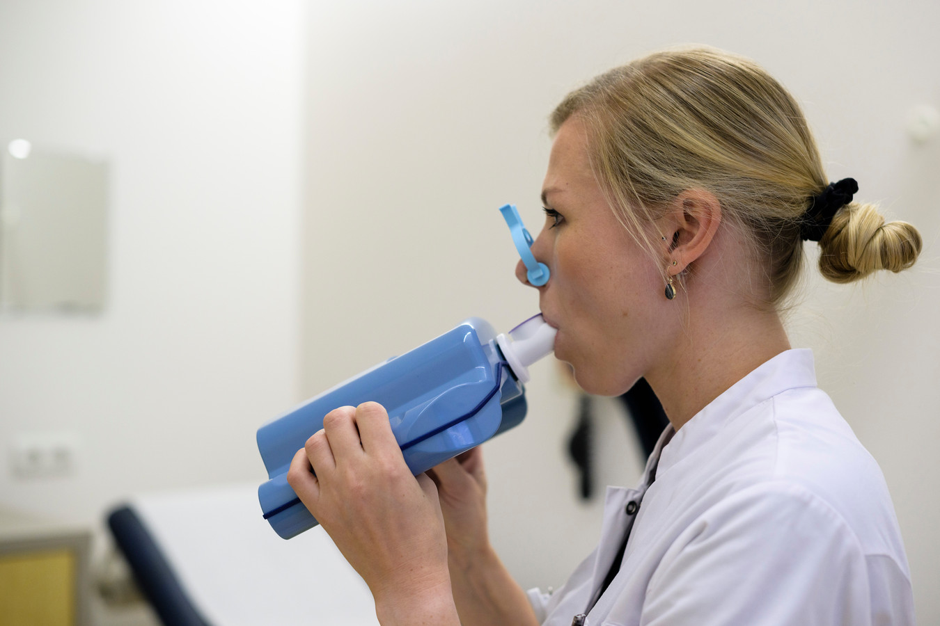 Enschedese Sharina doet onderzoek naar elektrische neus: ‘Het is ...