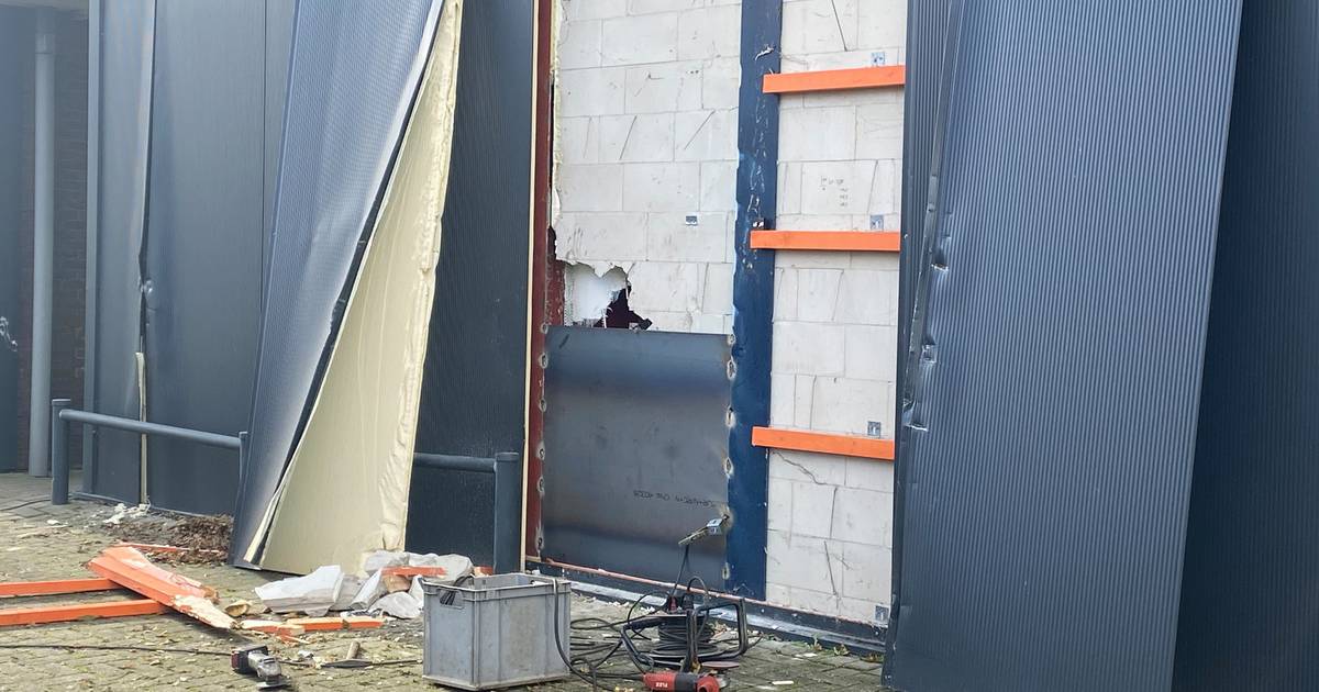 Opnieuw inbraak bij fotowinkel op Urk: beschadiging in en aan het pand ...