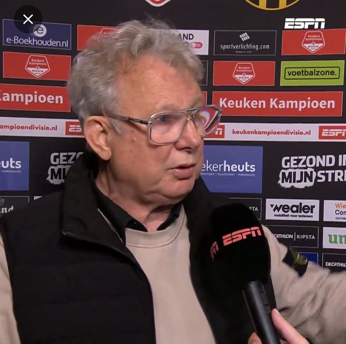 Stadionspeaker Roda JC maakt fans gek met promotie, maar vergist zich: ‘Ik ben een beetje dom ...