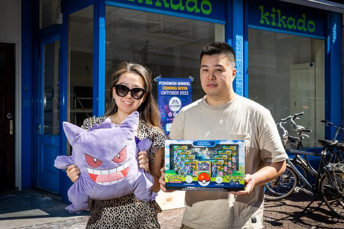 Chantal en Georgio uit Oldenzaal begonnen in oktober met Pokémonwinkel ...