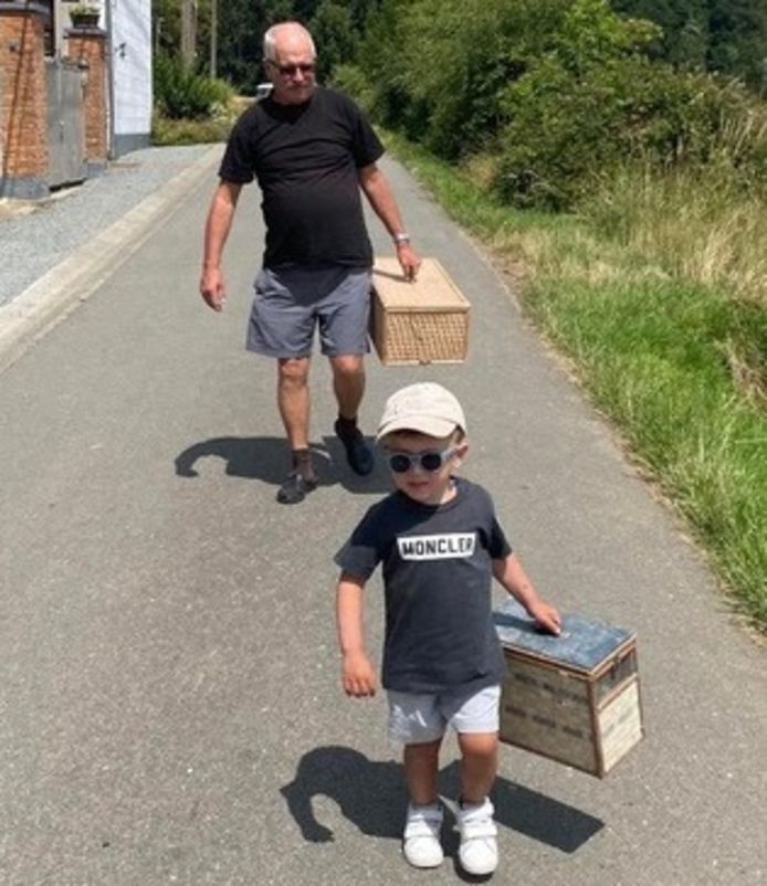 Deze jongeman (3) uit Erembodegem heeft nu al een passie voor ...