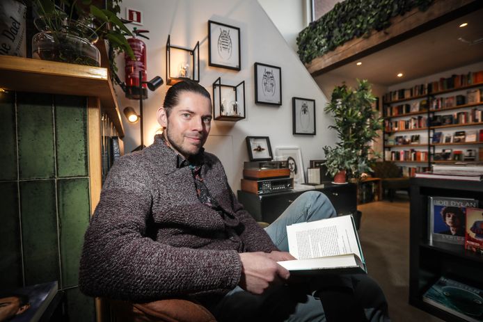 Boktor, de meest gezellige boekenwinkel van Limburg: “Veel zeldzame ...