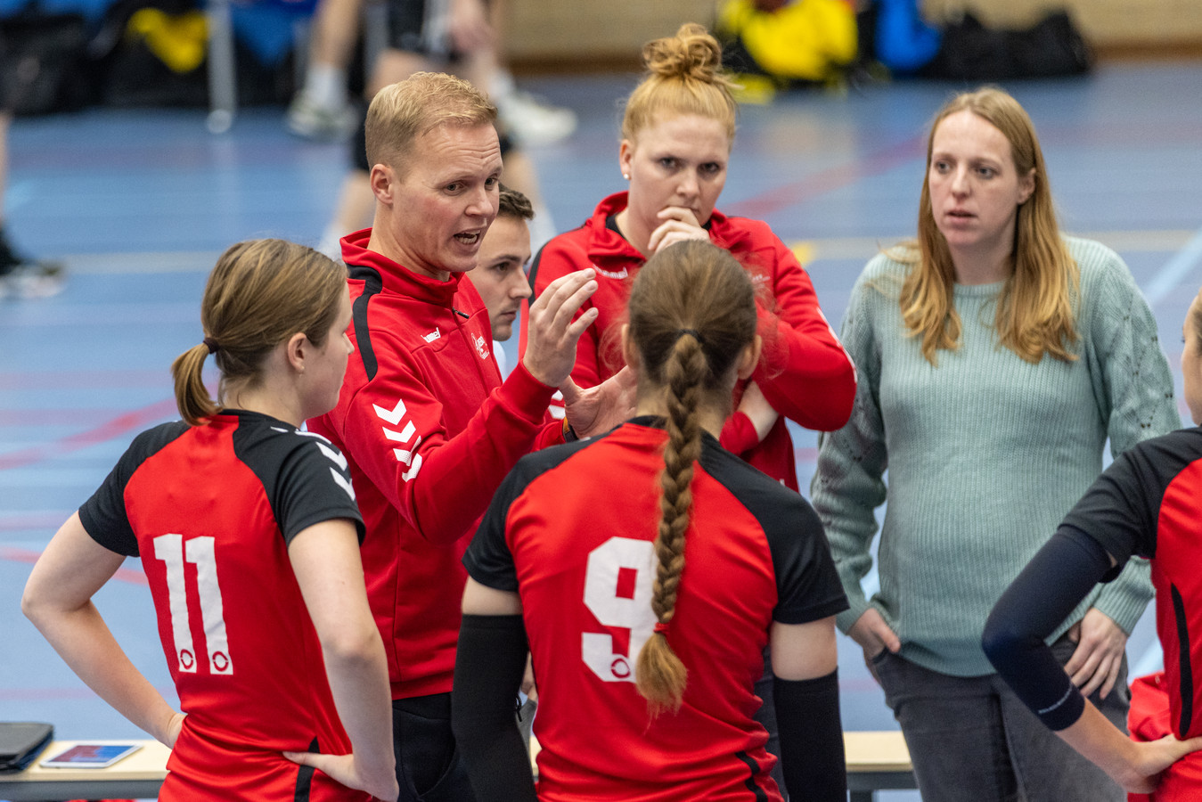 Sven Akse is de koning van de dubbelrol bij Rebelle: ‘Het coachen komt ...