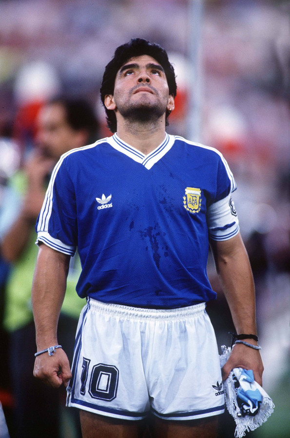 Voetballegende Diego Maradona (60) overleden na hartaanval | Foto | AD.nl