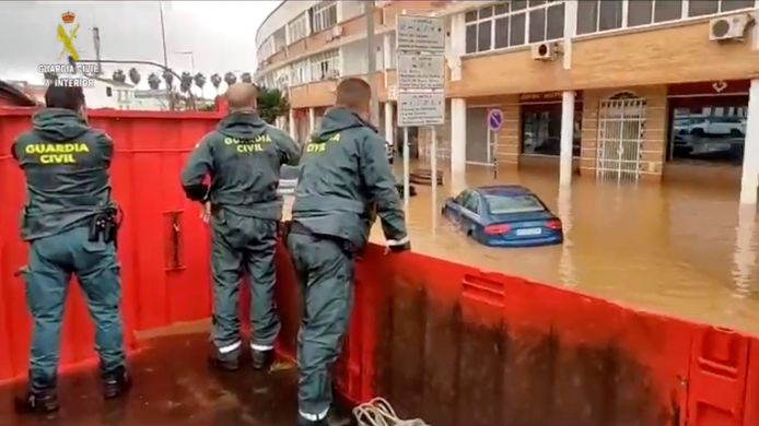 Wateroverlast in delen van Spanje door zware regenval | Weernieuws | hln.be