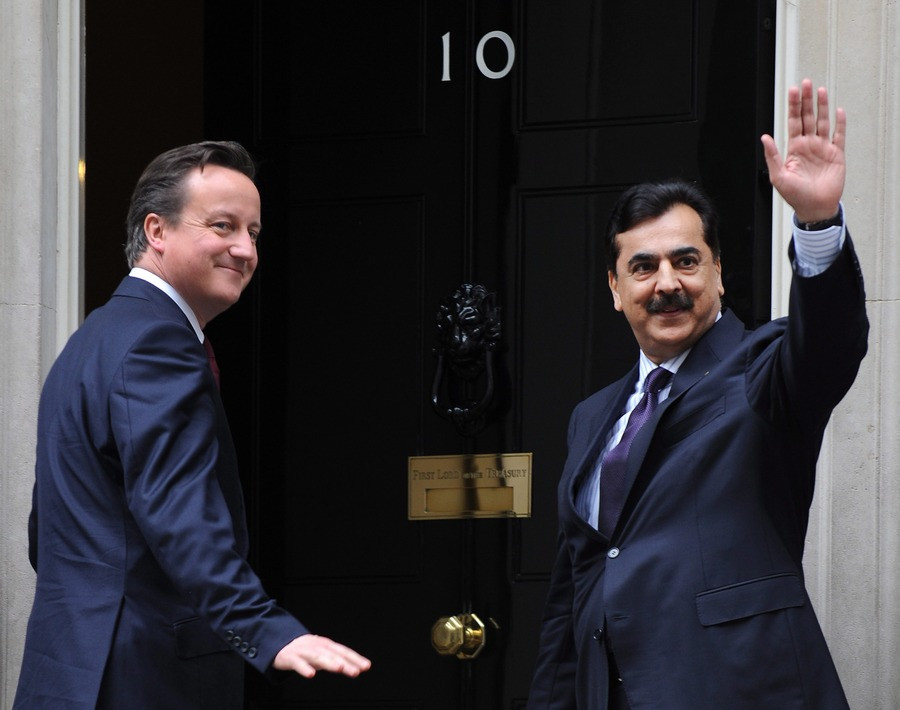 Brooks sms'te regelmatig met premier Cameron | Foto | destentor.nl