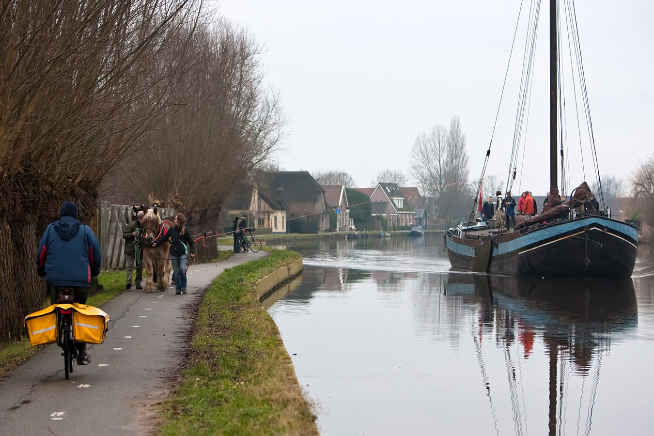 Op zoek naar sporen van de trekvaart, de intercity van de Gouden Eeuw ...