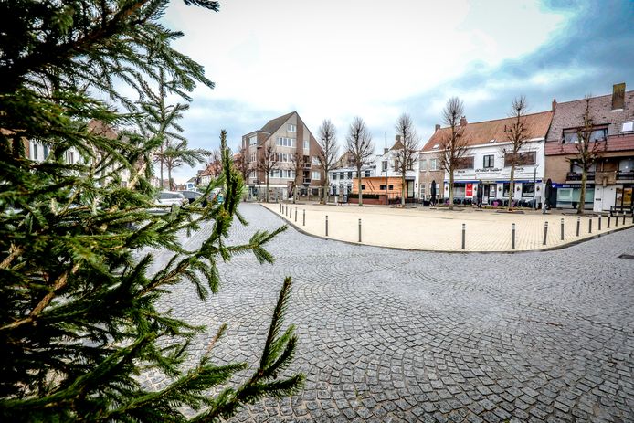Kerst op de wekelijkse markt in Oudenburg | Oudenburg | hln.be