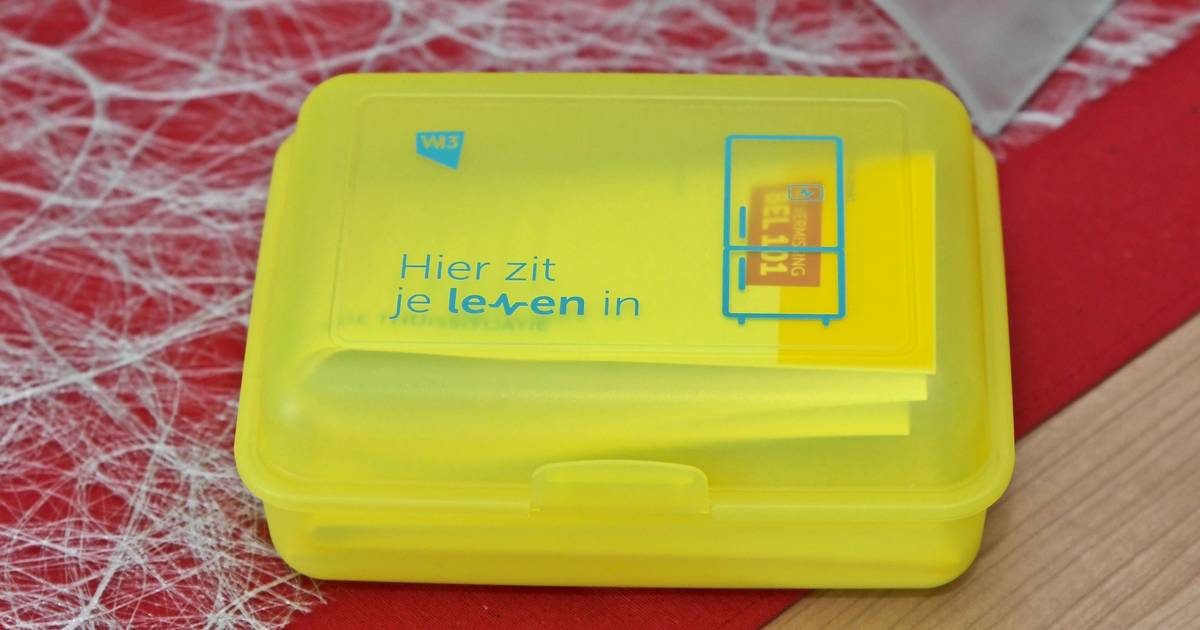 Gele doos voor 65-plussers die erom vragen: “Seniorenraad inschakelen ...