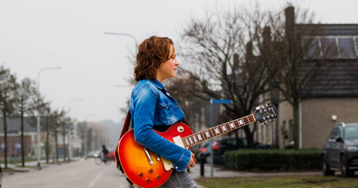 Sam is 12, fan van The Beatles en zingt op tv zelfs met ze: ‘Niet veel ...