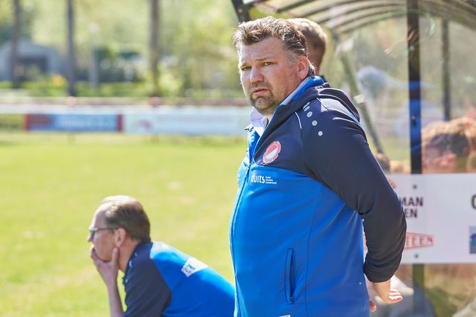 Reünie-trainer Bert van Losser: ‘Ik ga niet als een Pipo de Clown langs ...