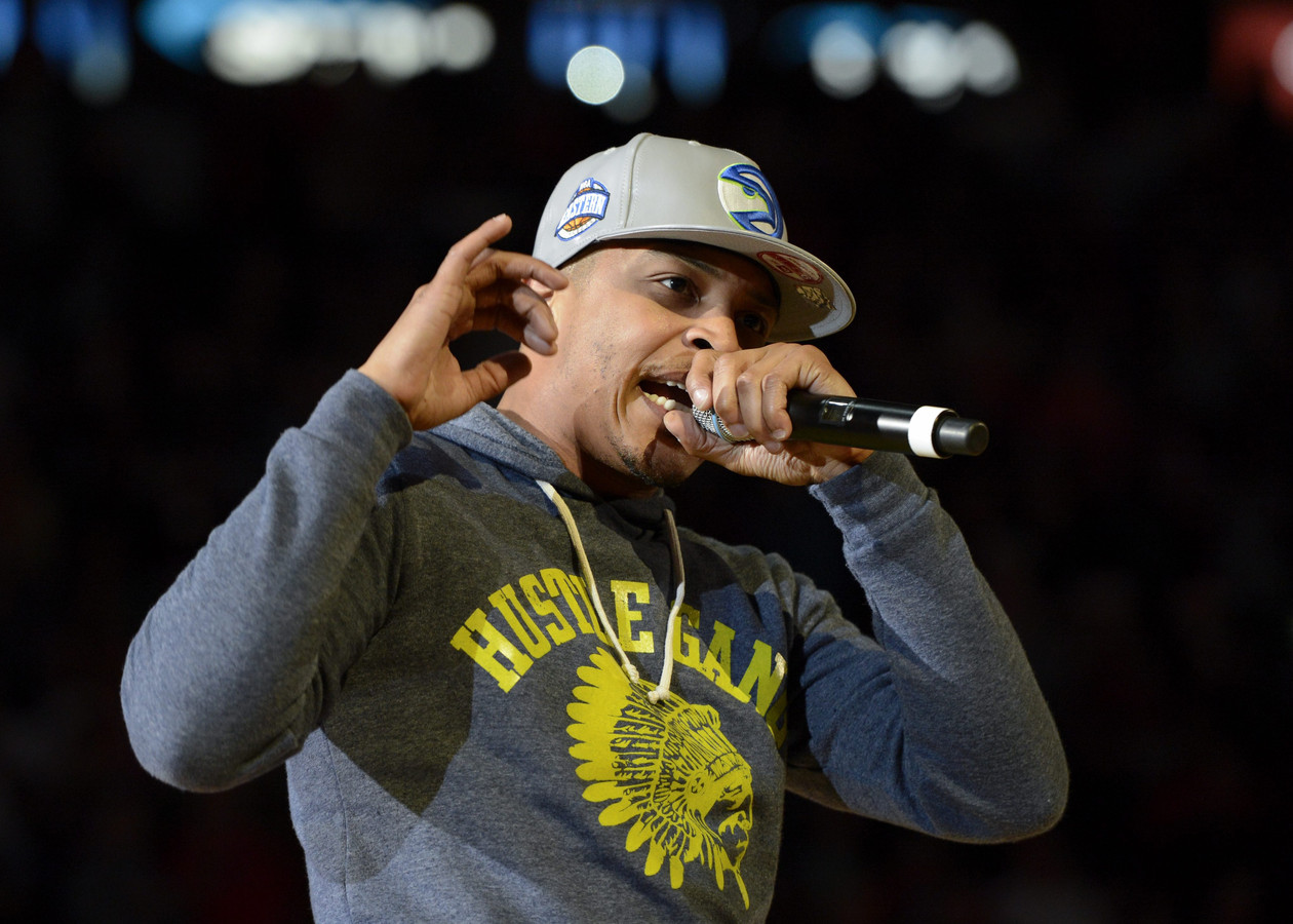 Amerikaanse rapper T.I. opgepakt na fietsincident in Amsterdam | Foto ...