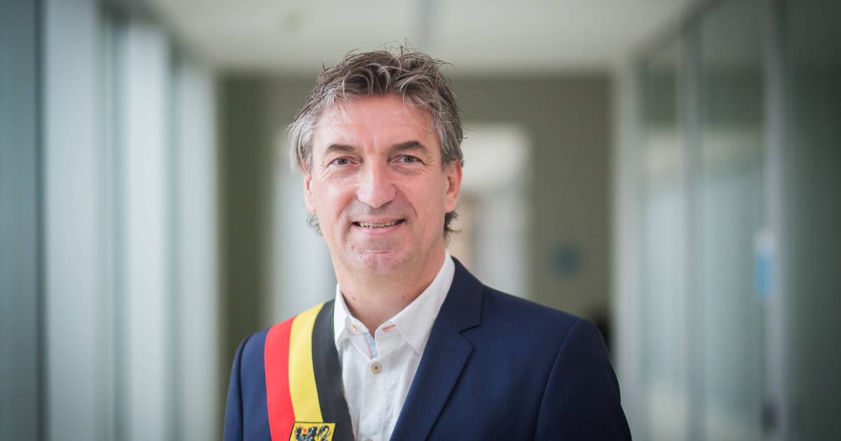 Sp.a van burgemeester Peter Vanvelthoven in Lommel voor het eerst in 30 ...