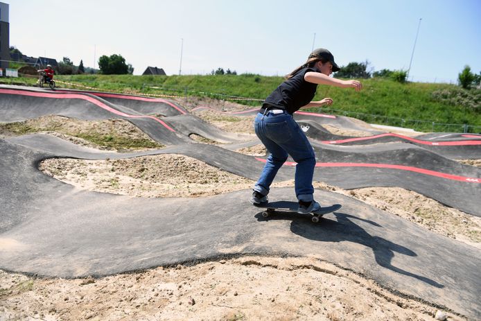 Pumptrack en skatepark bij sportcentrum Bart Swings geopend | Herent | hln.be