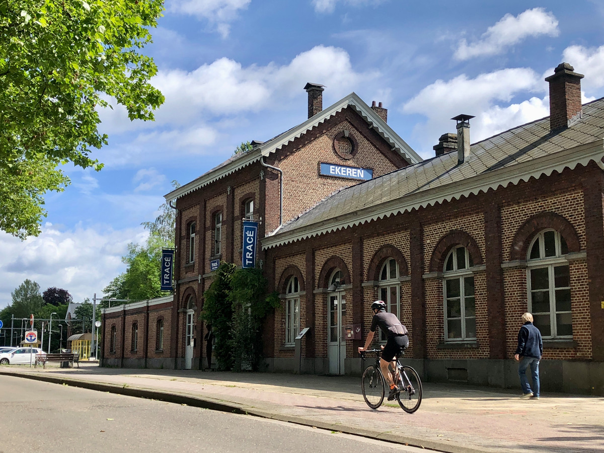 Stad en district pakken stationsomgeving in Ekeren aan: bredere ...