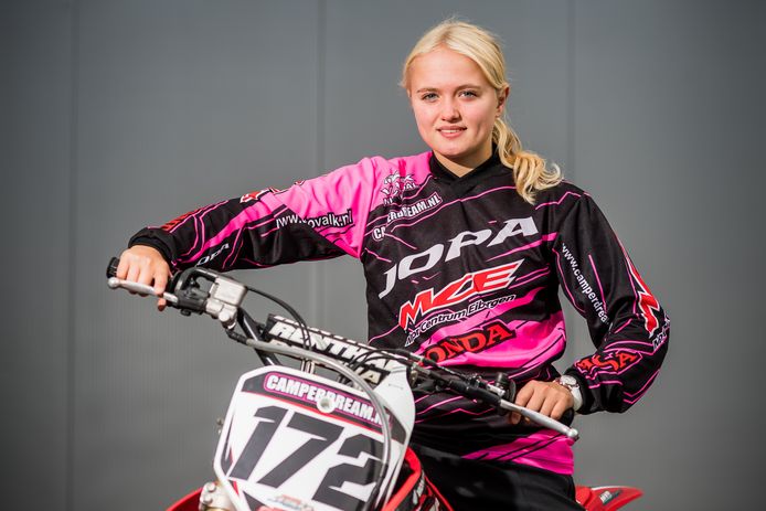 De beste crosser in de WMX komt uit Nijverdal en heet Lynn Valk ...