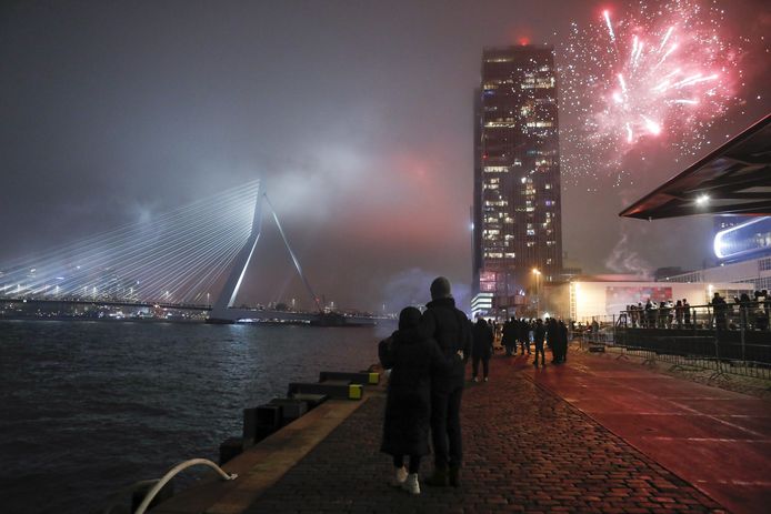Nu al het warmste oudjaar ooit gemeten, maar hoe hard waait het? Dit is ... Nu al het warmste oudjaar ooit gemeten, maar hoe hard waait het? Dit is ...