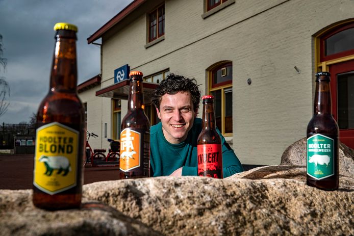 Een Holtens biertje in het stationsgebouw? Dat gaat er na twee jaar ...