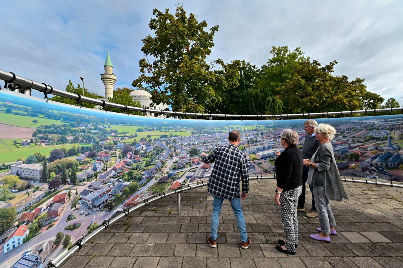 Steeds nieuwe plekken herkennen bij Panorama Haaksbergen. ‘Je fietst op ...