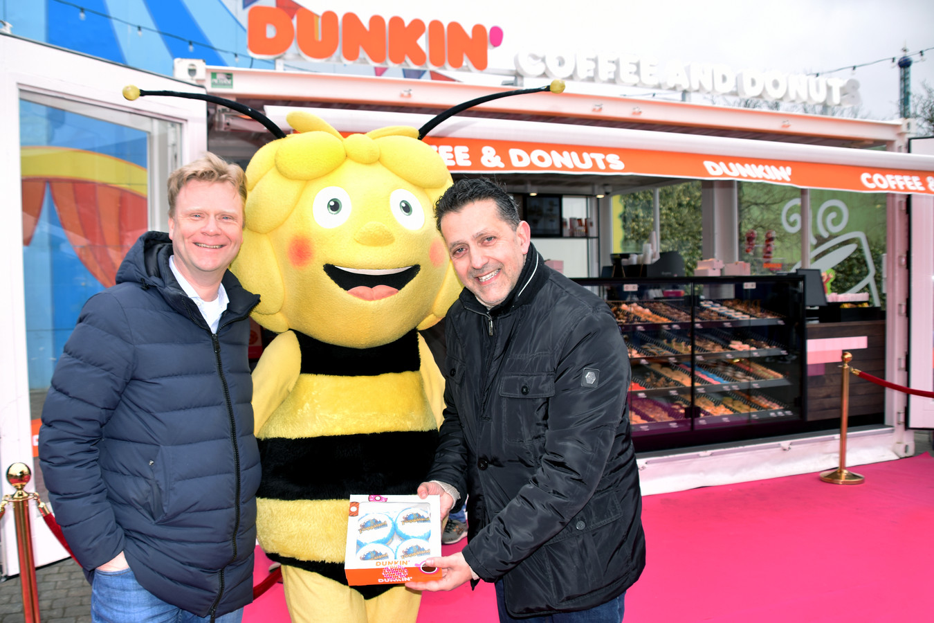 Dunkin’ Donuts strijkt neer in Plopsaland | Foto | hln.be