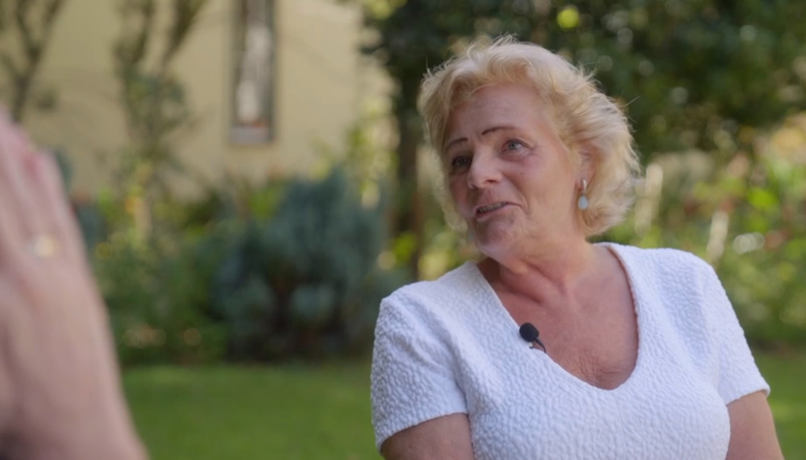 ‘Goedmaakgesprek’ tussen Dirk en Anneke loopt uit op fiasco: ‘Jij moet ... ‘Goedmaakgesprek’ tussen Dirk en Anneke loopt uit op fiasco: ‘Jij moet ...