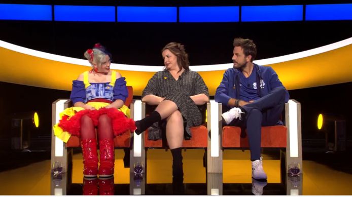 Nooit werd het zo ijzig stil in ‘De slimste mens’: non-binaire Charlie ...