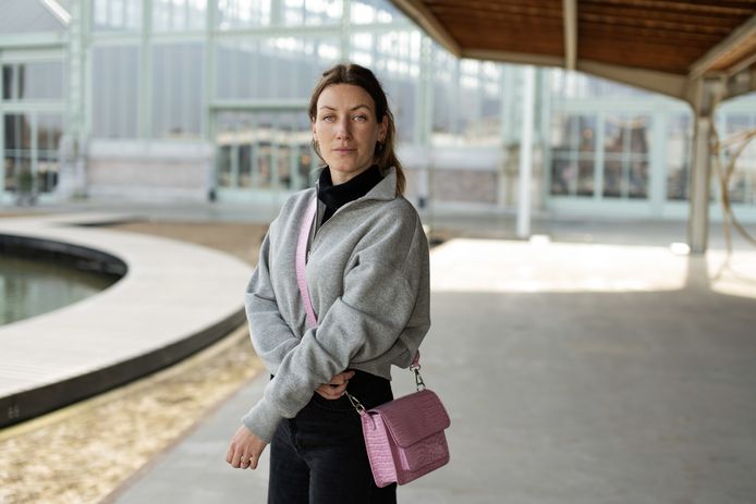 Anke (28), de enige Vlaamse Rode Kruis-medewerker in Oekraïne: “Ik kan overal overleven, maar ...