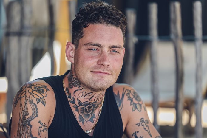 Douwe Bob ziet zijn twee dochters niet meer: ‘En dat vind ik heel ...