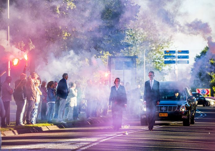Verongelukte Yorian bijna twee jaar na vermissing met erehaag onthaald ...