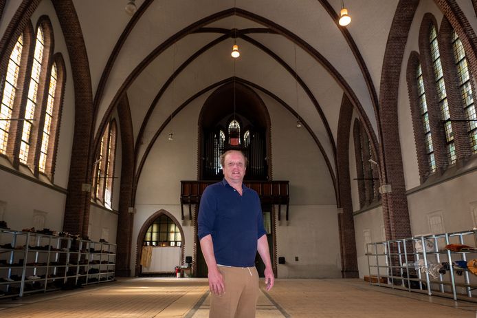 Geert Kollau verhuist met Moya naar kerk: ‘Misschien gaan onze bezoekers wel fluisteren ...