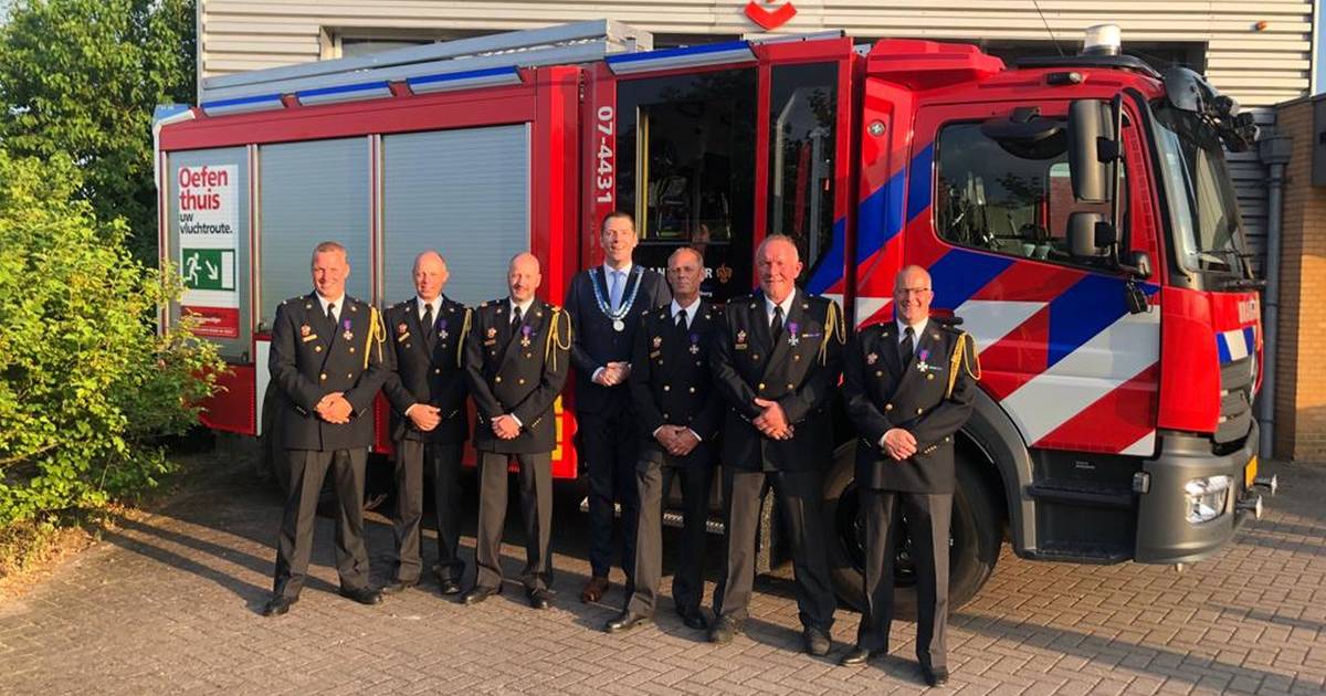 Brandweer Valburg huldigt zestal langgedienden en vrijwilligers van de ...