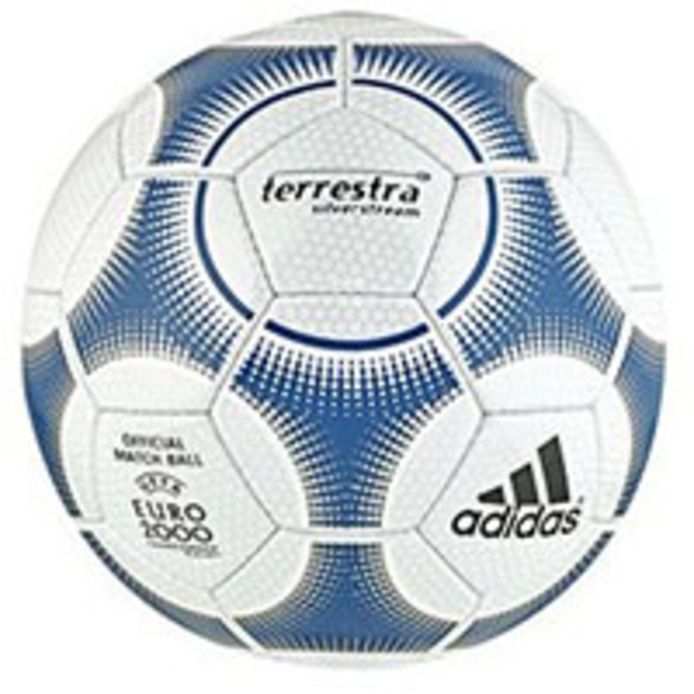 Van de Tango Mundial tot de Uniforia: de tien EK-ballen door de jaren ...