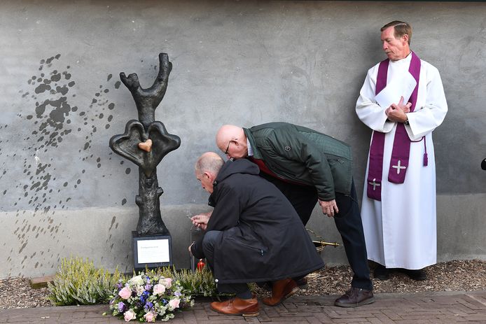 Monument voor doodgeboren kind in Sint Anthonis: ‘Dit blijft je altijd ...