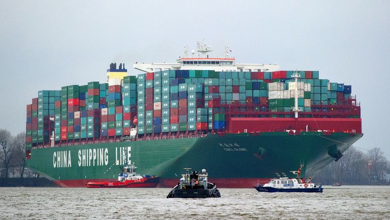 Grootste containerschip ter wereld meert aan in Zeebrugge | De Morgen