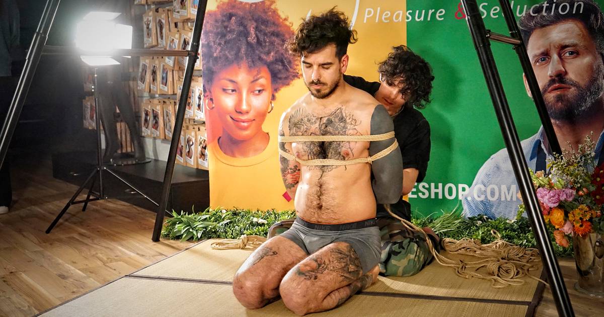 Workshop Flower Shibari introduceert een Japanse bondagetechniek in Vlaanderen. “Het sensuele ...