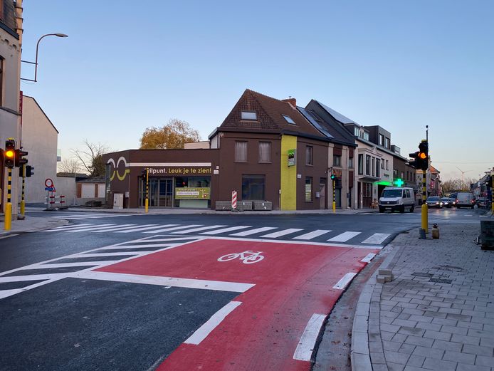 Kruispunt Vierweegse in Wondelgem eindelijk weer open | Gent | hln.be