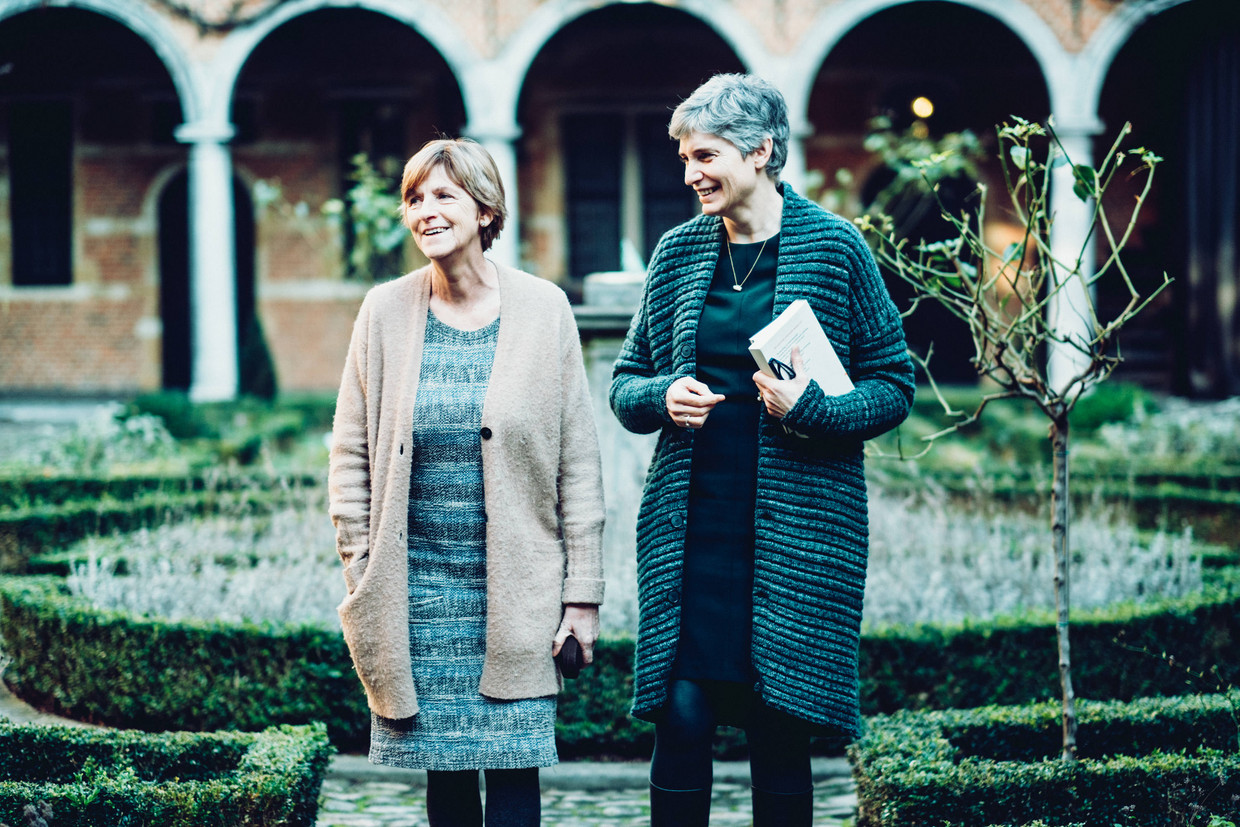 Miriam Van hee in Museum Plantin-Moretus: "Mijn gedichten hebben het ritme van een walsje"