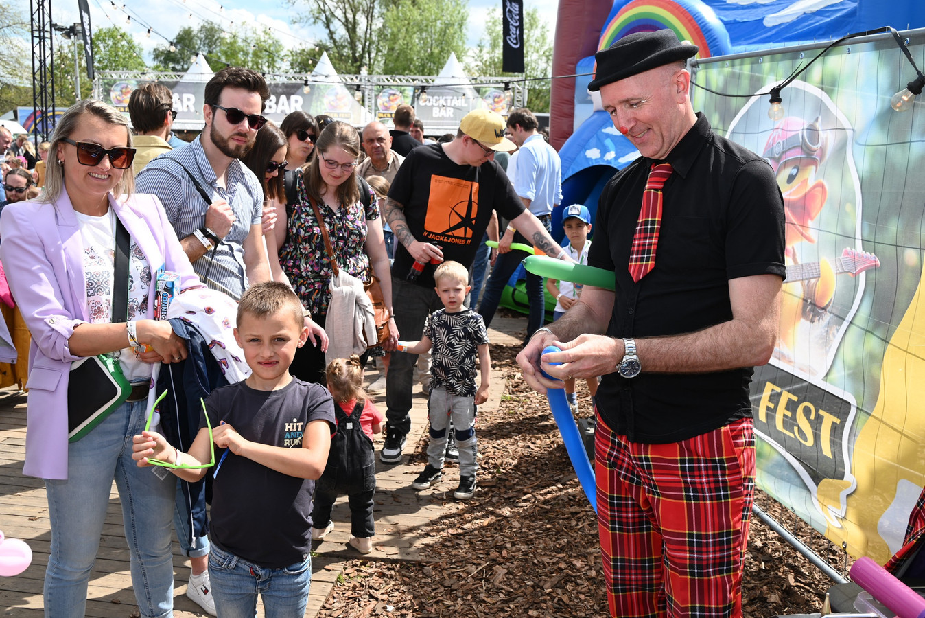 REPORTAGE. Eerste editie Duck Fest lokt massa volk: “Dat er ook een ...