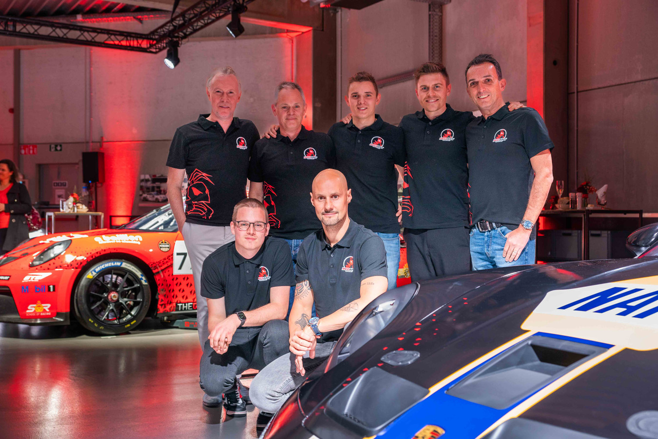 Tom Boonen meteen van de baan in Porsche Carrera Cup in Zandvoort, Koen ...