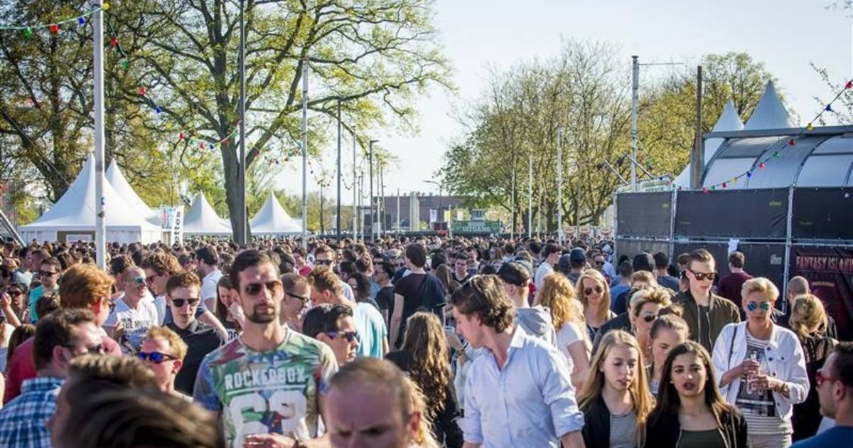20.000 bezoekers op Bevrijdingsfestival Enschede, organisatie adviseert niet meer te komen ...