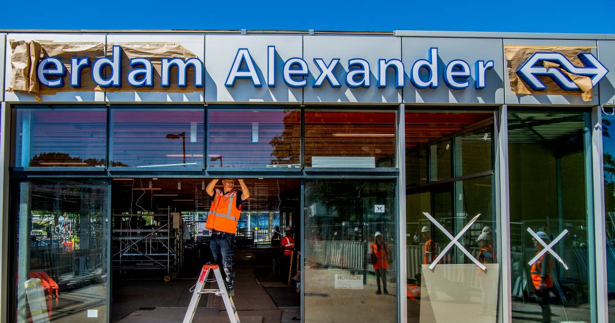 Een loopbrug, glazen wanden en extra winkels: zo ziet de splinternieuwe ...