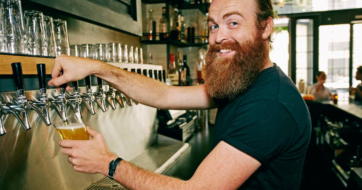 Verbod op alcoholreclame? ‘Het is goed dat de overheid daar iets aan ...