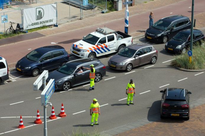 Naar Scheveningen? Laat de auto staan, maar kom met de tram of fiets ...